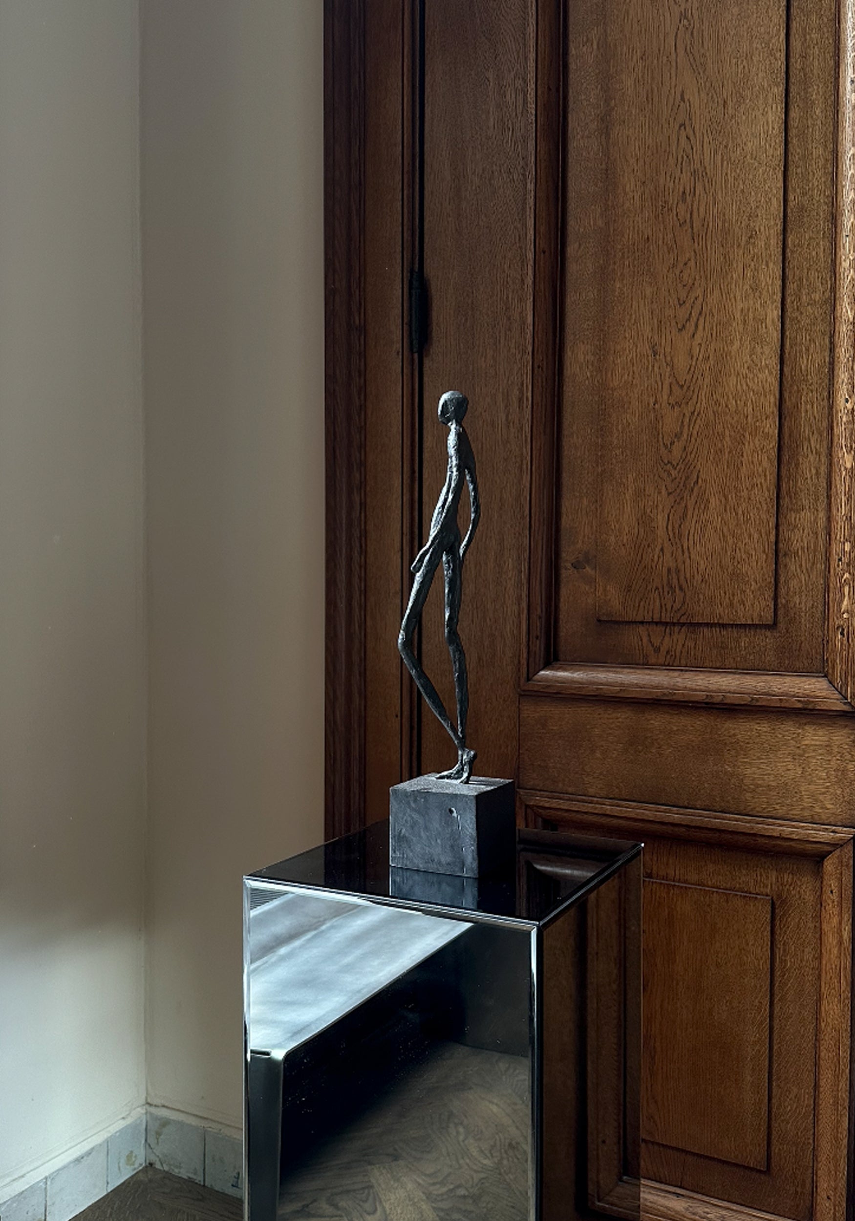 Bronze Sculpture | Quiet Confidence– Róhe